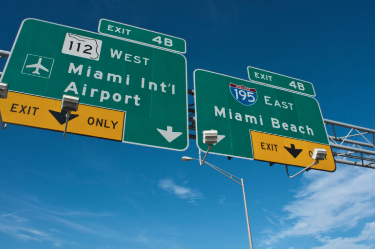 Airport Transfers Miami (and How to Get the Best Price) MIA 2024!